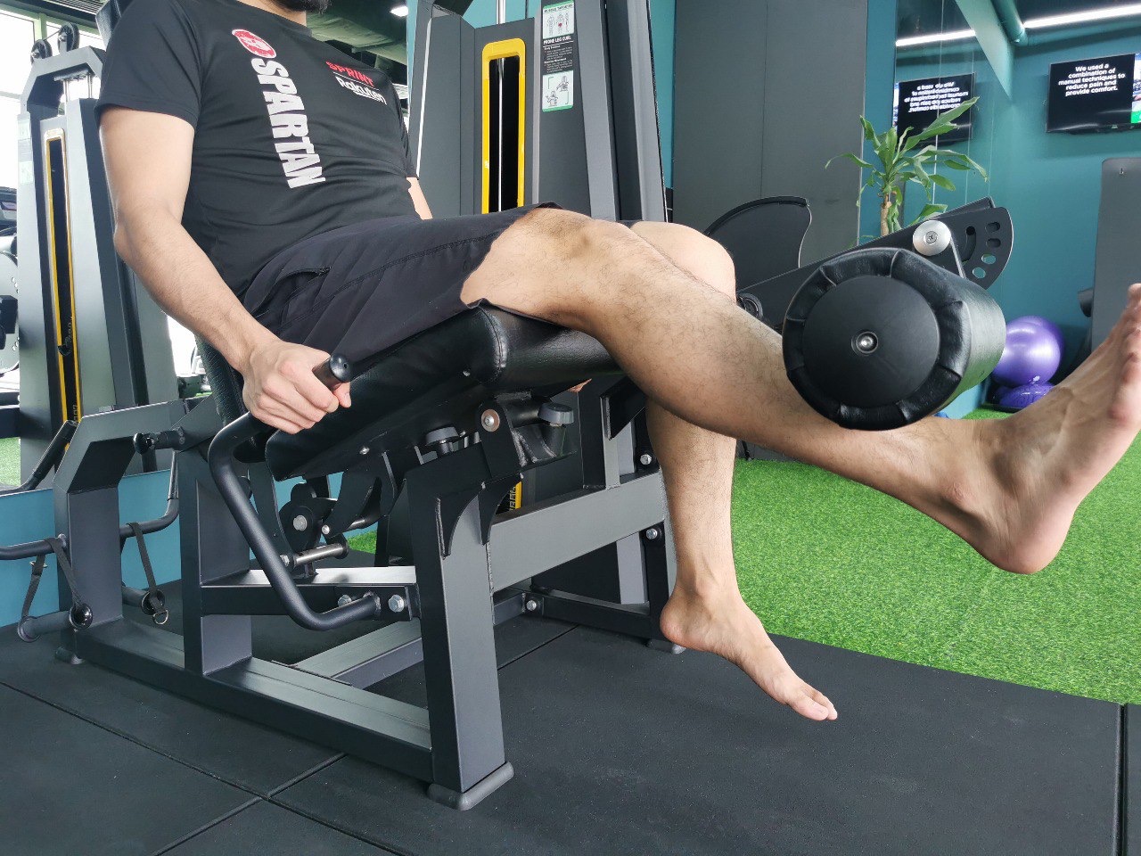 Patellar Tendonitis (Jumper's Knee): Causes, Symptoms, Treatment ...